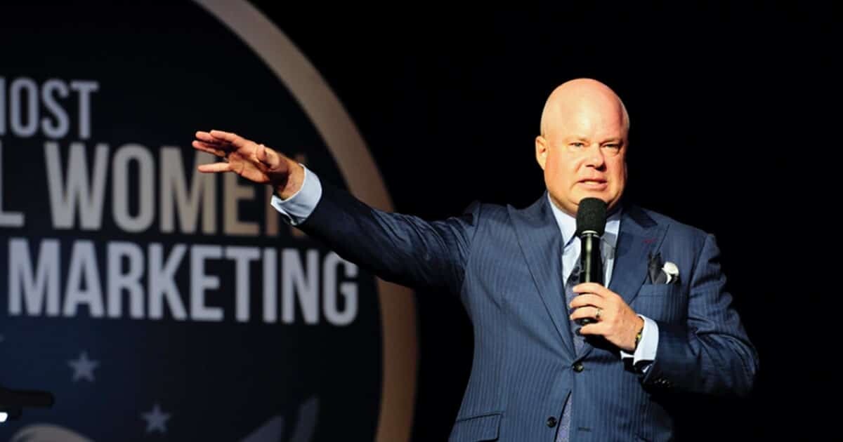 Eric Worre: vieux dinosaure ou génie du MLM